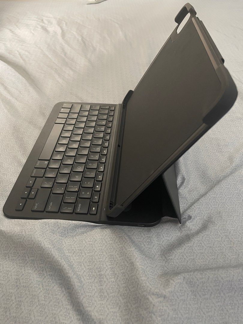 Logitech Slim Folio Pro Computers Tech Parts Accessories Other Accessories On Carousell