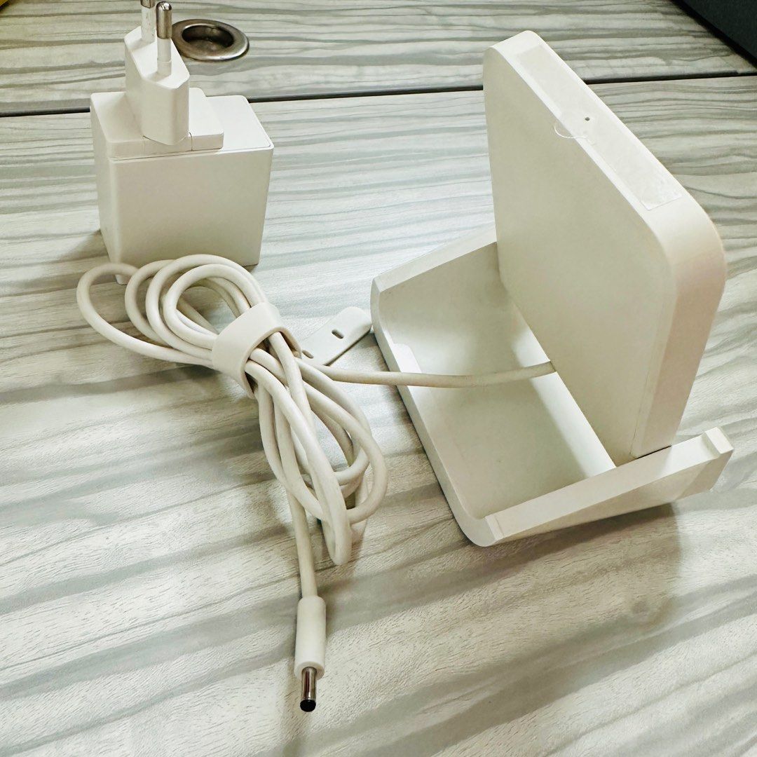 Logitech Wireless Charging Stand, Mobile Phones & Gadgets, Mobile ...