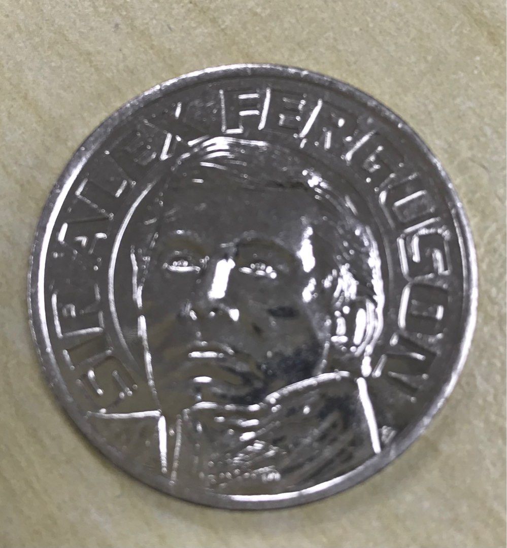 Manchester United The Treble coin token, Hobbies & Toys, Memorabilia ...