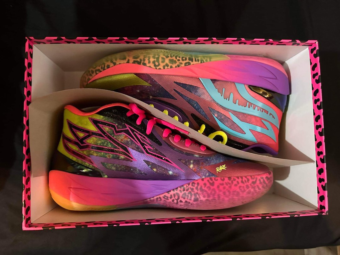 MB.02 BE YOU (Purple Glimmer-Safety Yellow), Men's Fashion, Footwear ...