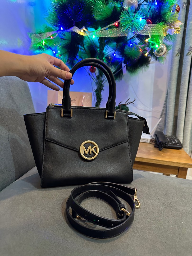 Michael kors two way bag, Luxury, Bags & Wallets on Carousell