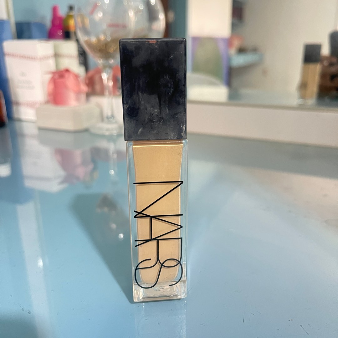 Nars Radiant Longwear Foundation, Beauty & Personal Care, Face, Makeup on Carousell