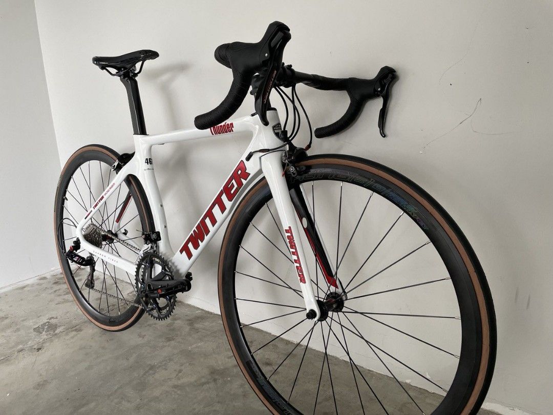 NEW Twitter Thunder 22 Speed Carbon fibre Road Bike 8.9kg lightweight ...
