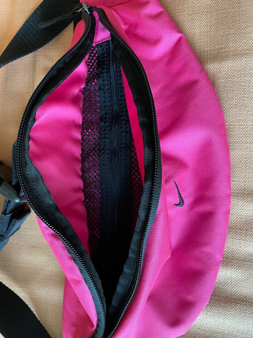 Nike Bum Bag/Sling/Fanny Pack, Men's Fashion, Bags, Belt bags, Clutches ...