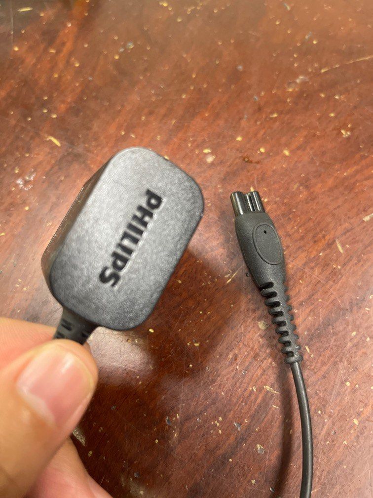 Philips HQ 8505 電源供應器 15V 5.4w, 電視及其他電器 , 其他家庭電器在旋轉拍賣
