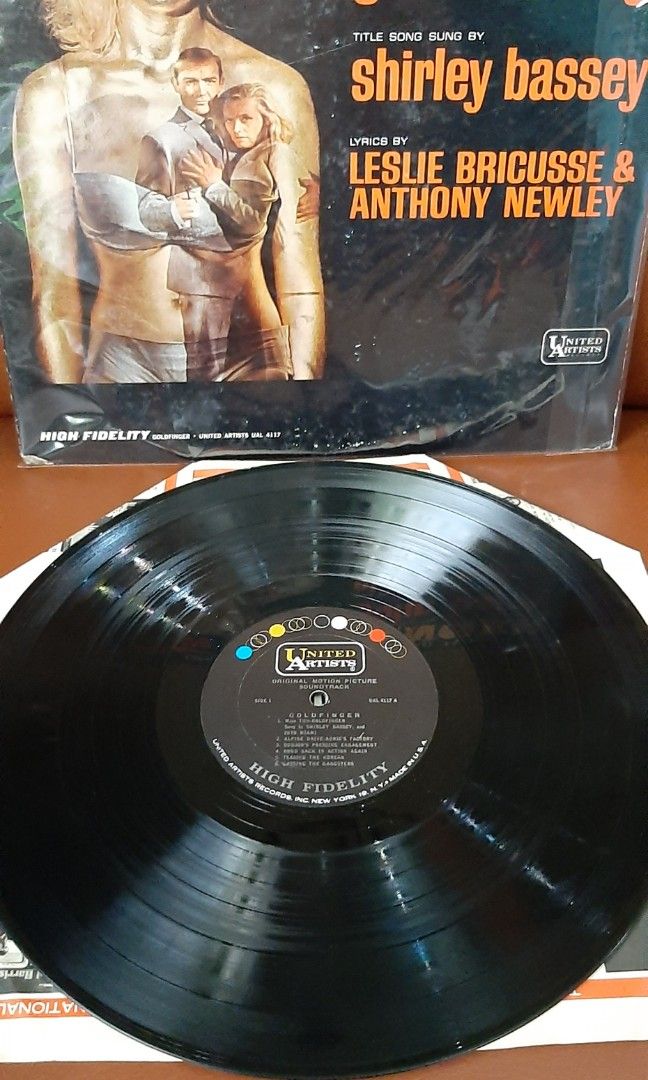 Plaka/ vinyl record. ORIGINAL MOTION PICTURE 007, Hobbies & Toys, Music ...