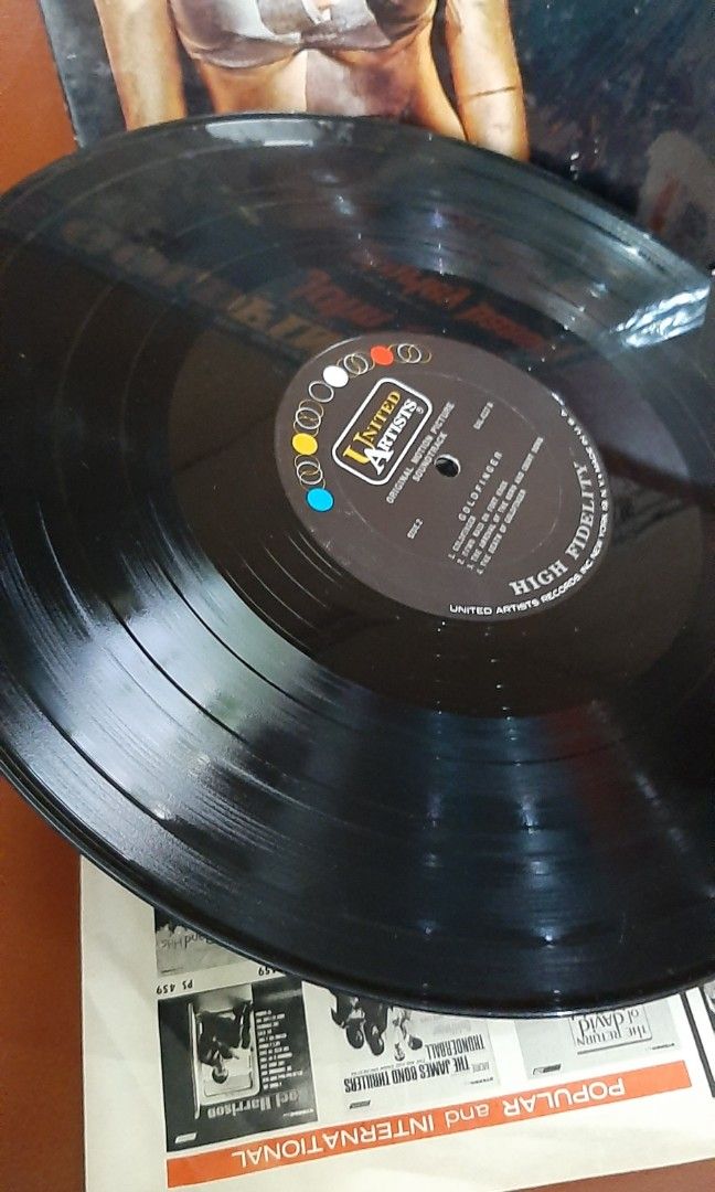 Plaka/ vinyl record. ORIGINAL MOTION PICTURE 007, Hobbies & Toys, Music ...