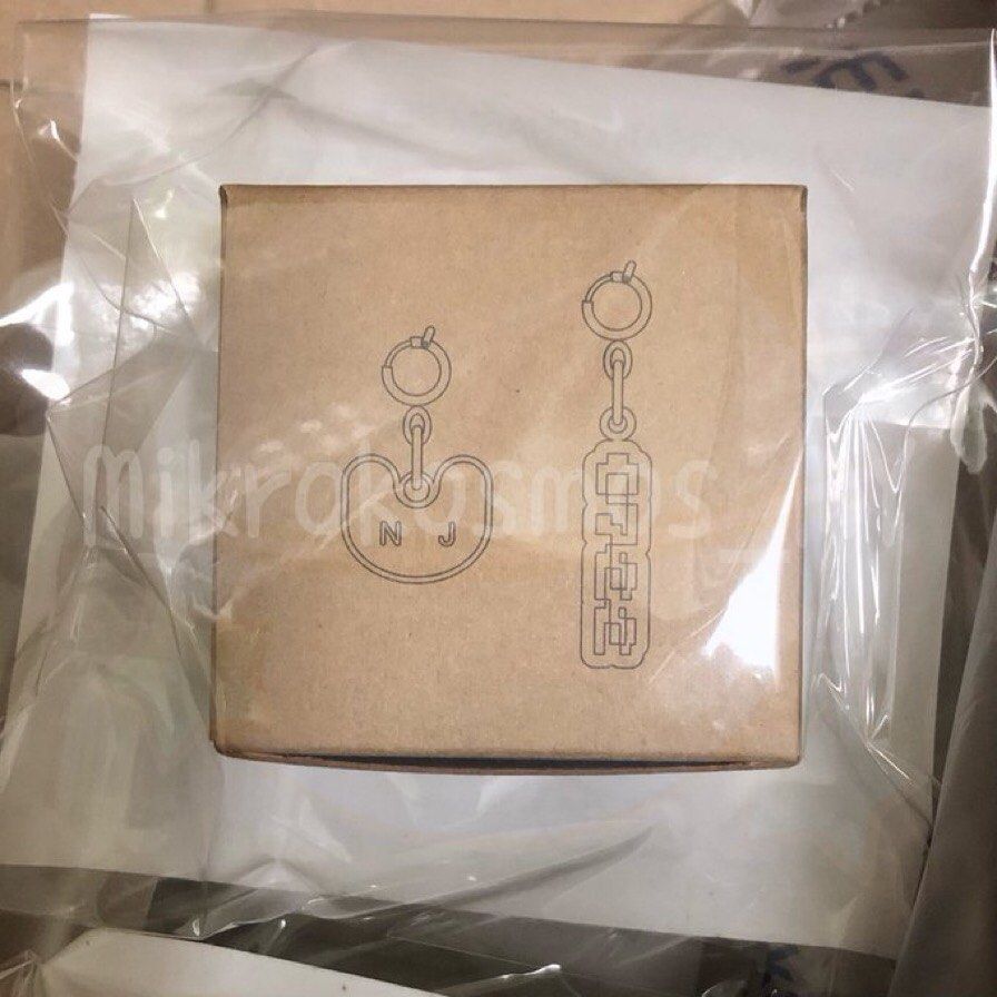 [Ready Stock] NEWJEANS NJ 1st Anniversary Merch - Charm Set, Hobbies & Toys, Collectibles ...