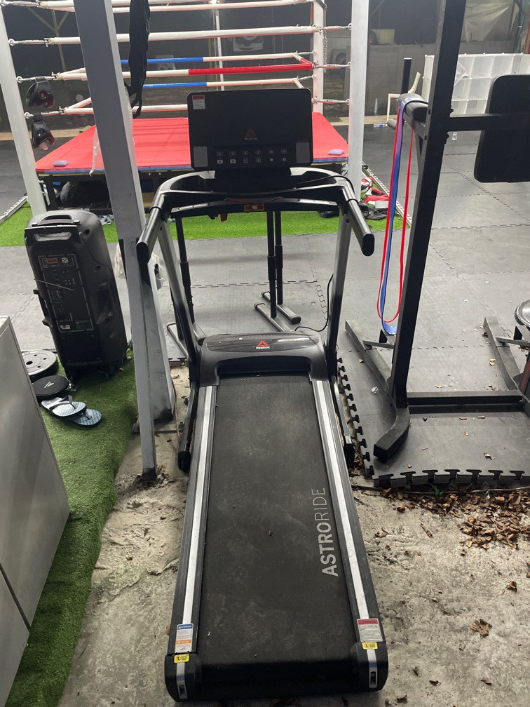 Reebok Treadmill, Sports Equipment, Exercise & Fitness, Cardio ...
