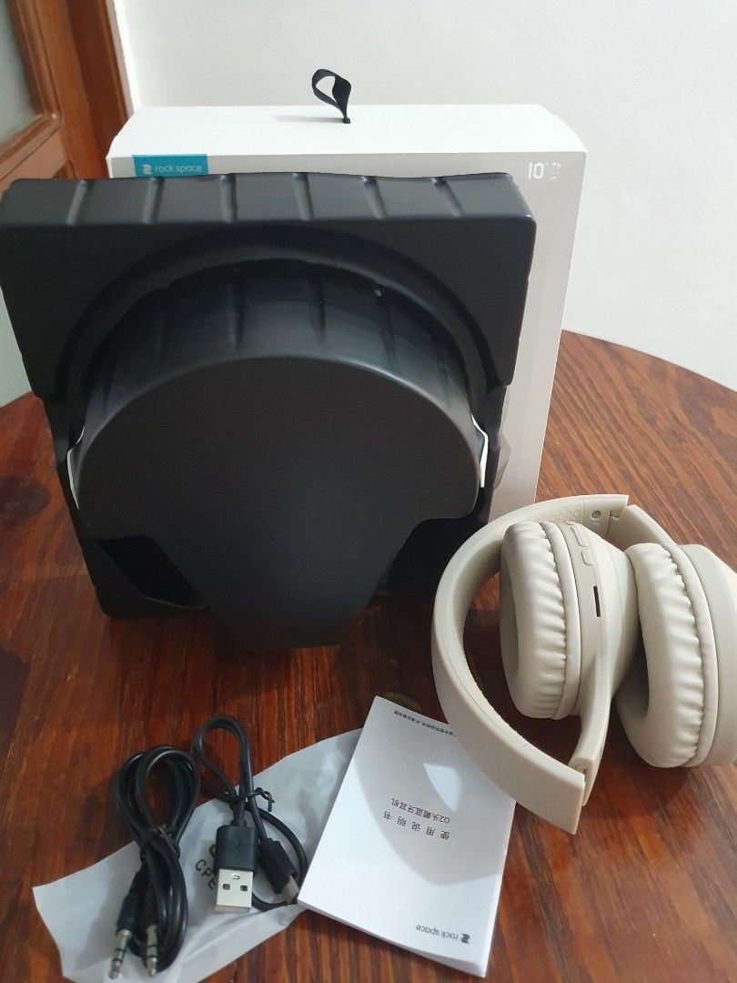 Rockspace Wireless Headphones 02, Audio, Headphones & Headsets on Carousell