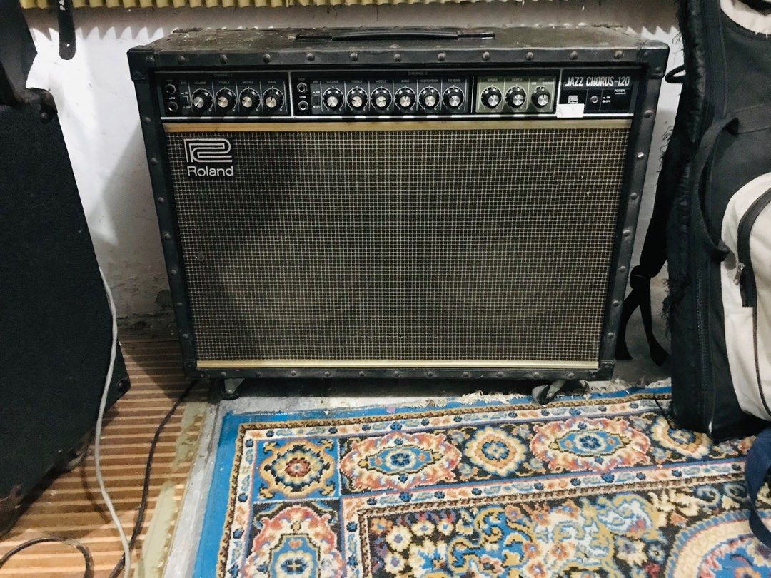 Roland Jazz Chorus 120 Amp, Hobbies & Toys, Music & Media, Musical ...