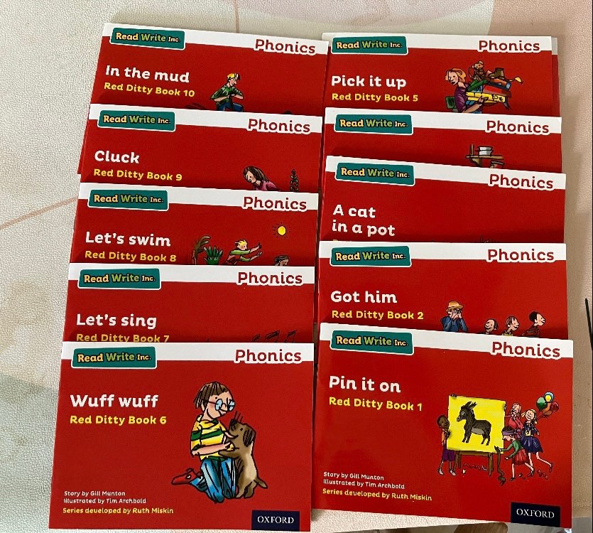 RWI phonics red ditties full set, 興趣及遊戲, 書本 & 文具, 小朋友書 - Carousell