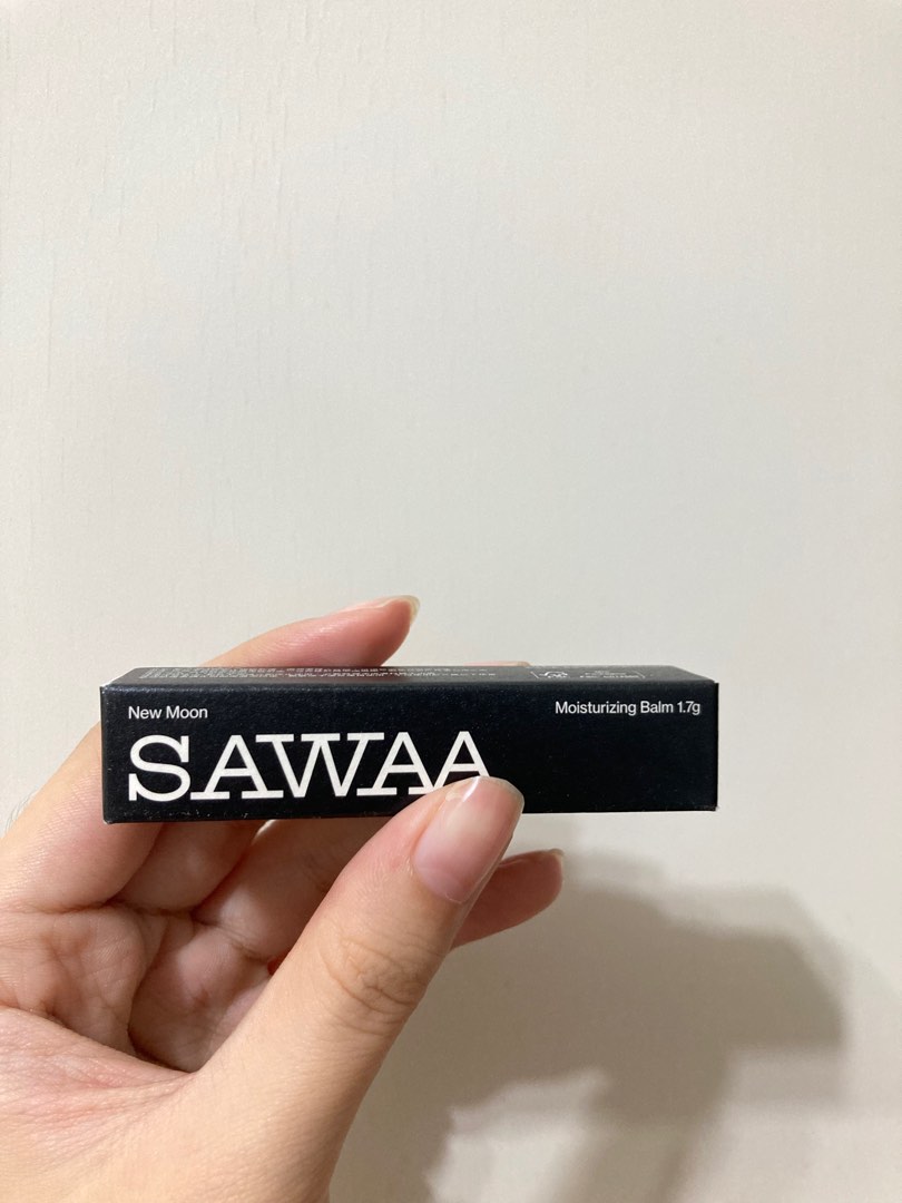 SAWAA新月護唇膏, 香水、美妝、保養, 唇部彩妝、保養在旋轉拍賣