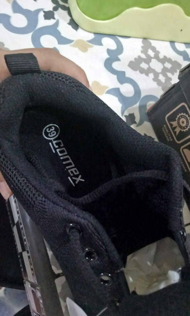 Sepatu Sekolah Full Hitam, Fesyen Pria, Sepatu , Sepatu Formal di Carousell