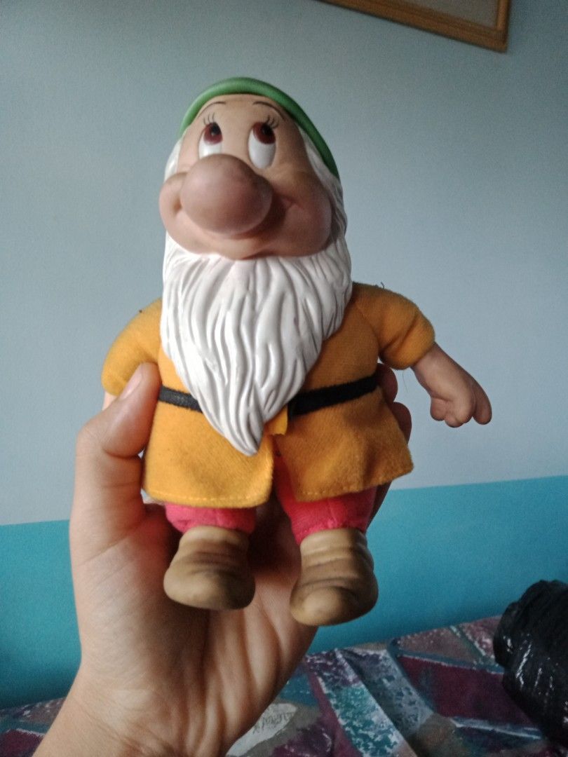 Snow White Dwarves Collection Disney Merchandise, Hobbies & Toys ...