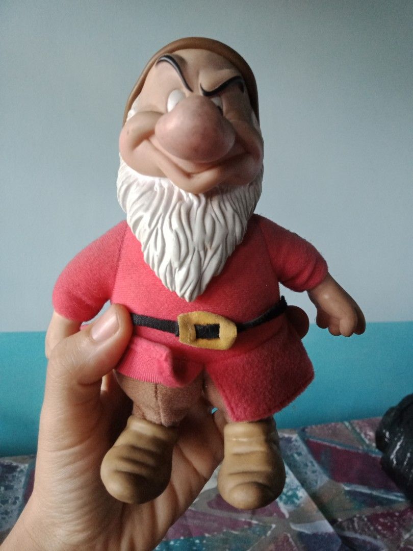 Snow White Dwarves Collection Disney Merchandise, Hobbies & Toys ...