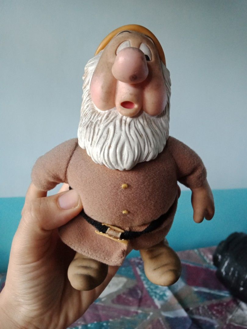 Snow White Dwarves Collection Disney Merchandise, Hobbies & Toys ...