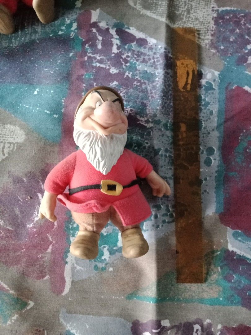 Snow White Dwarves Collection Disney Merchandise, Hobbies & Toys ...