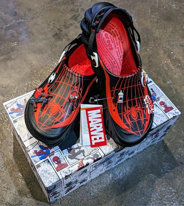 Spider-Man crocs (miles), Men's Fashion, Footwear, Flipflops and Slides ...