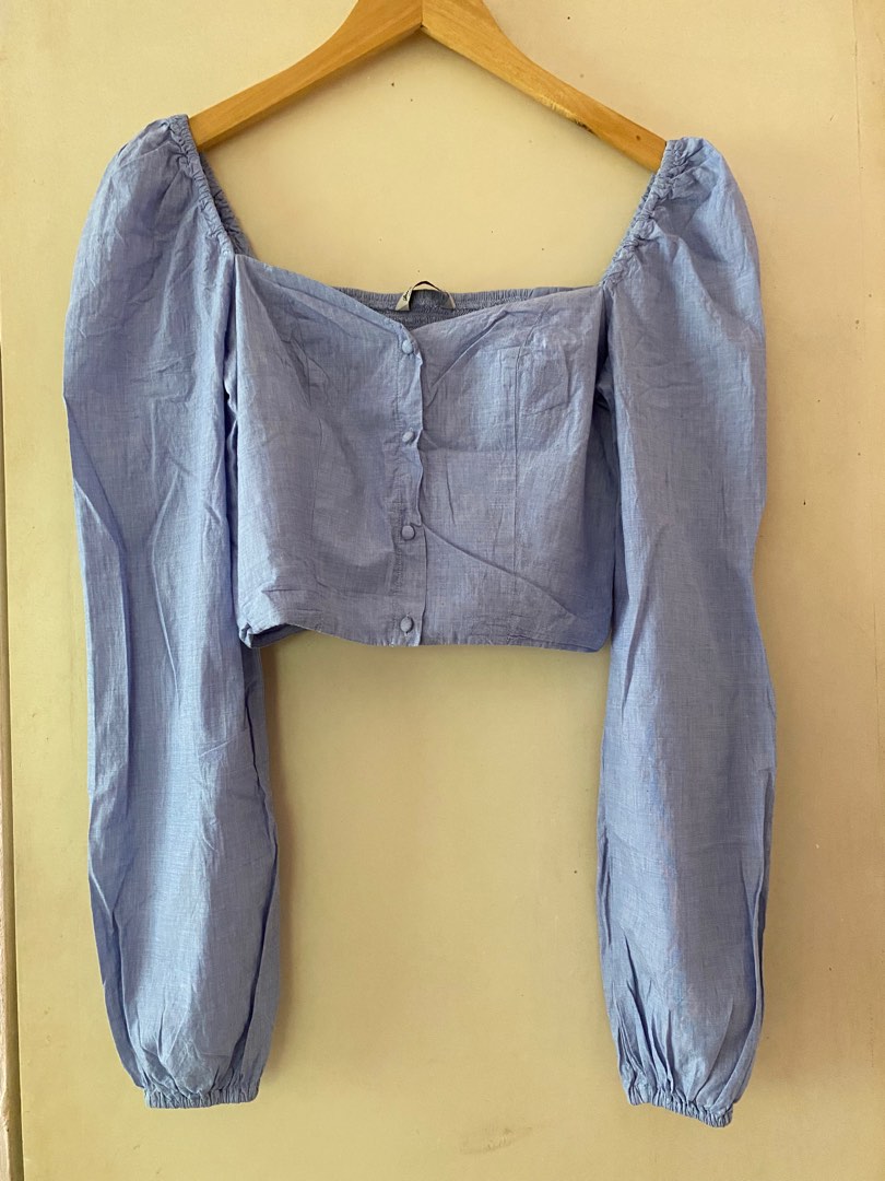 Stradivarius Soft Denim Color Puff Crop Top, Women's Fashion, Tops ...