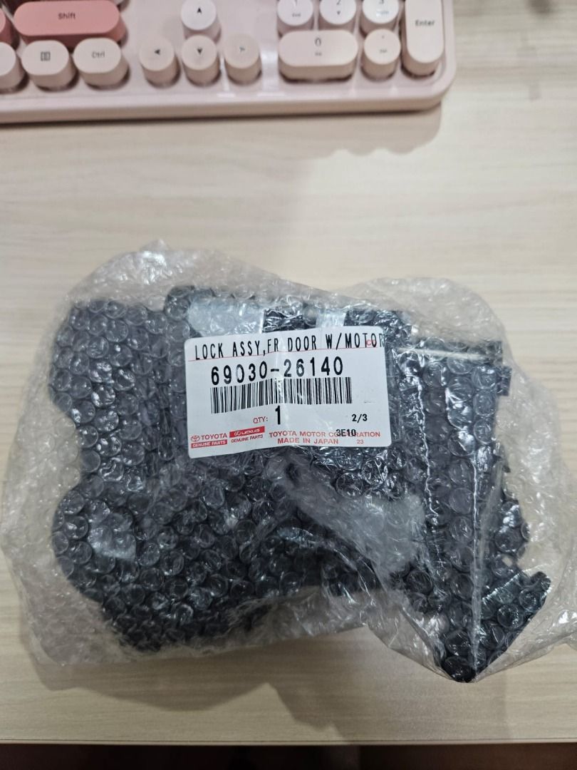 Toyota Hiace Master Lock, Car Accessories, Accessories on Carousell