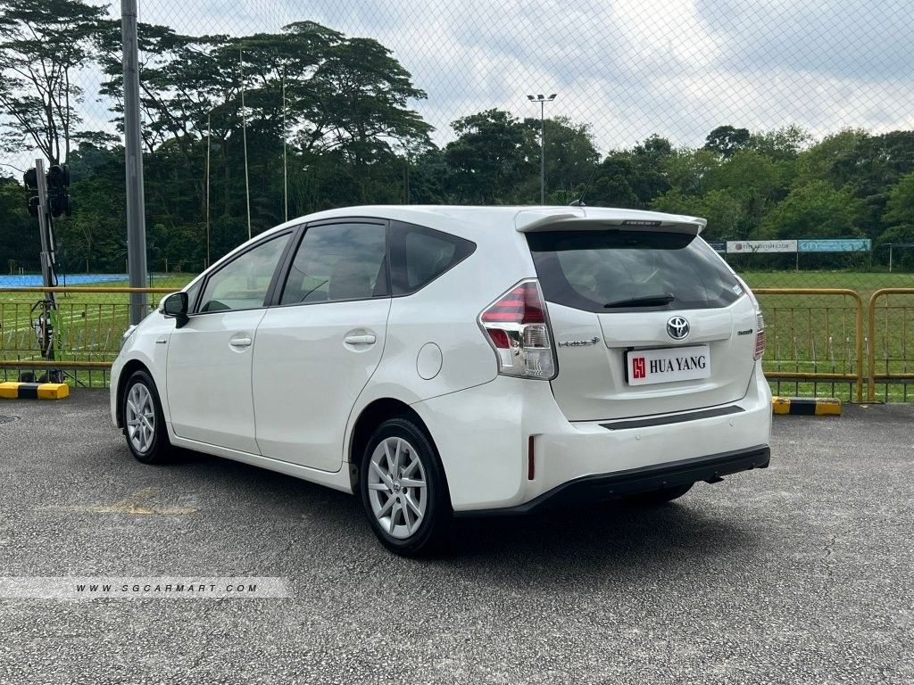 Toyota Prius+ Hybrid 1.8 (A), Cars, Used Cars on Carousell