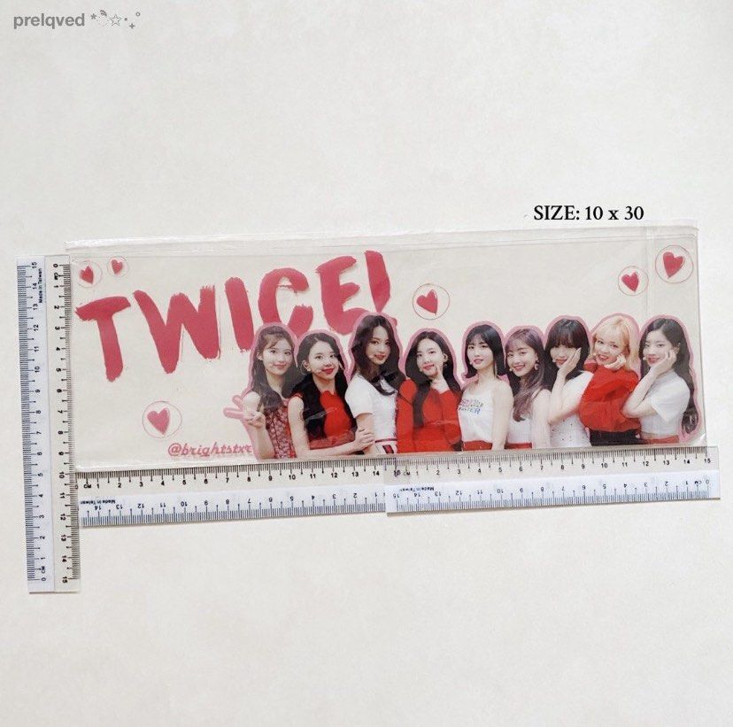 TWICE BANNER AND FANS, Hobbies & Toys, Memorabilia & Collectibles, Fan ...