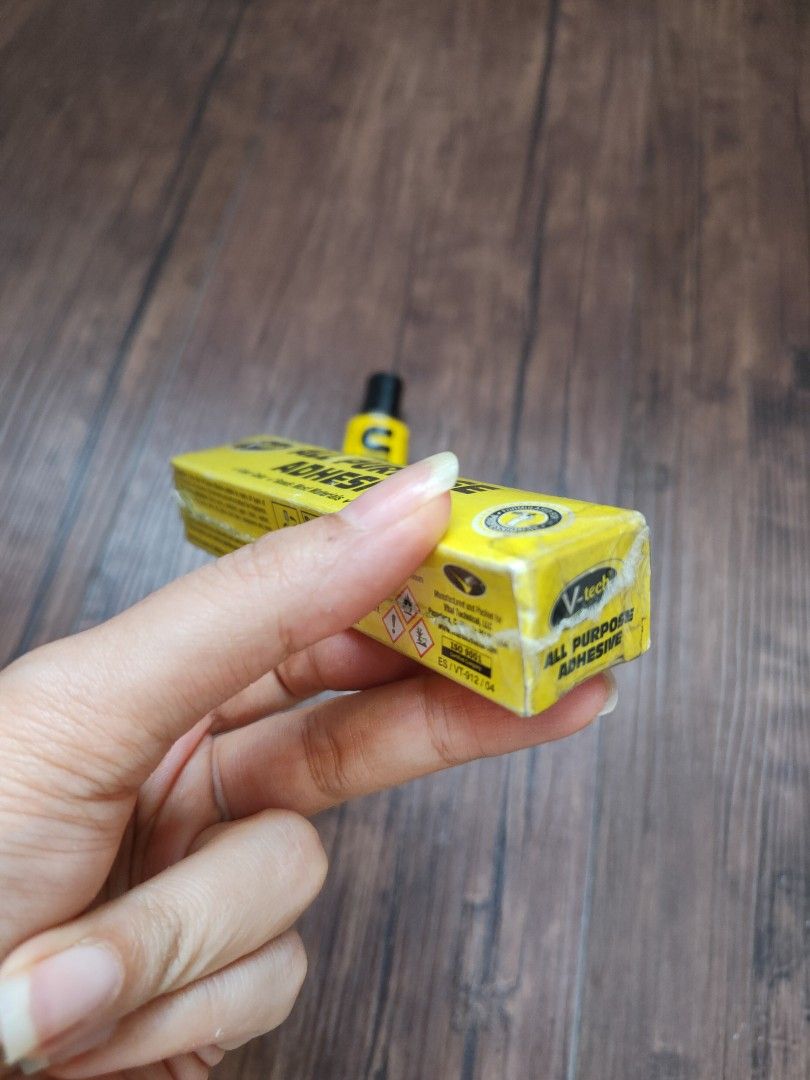 Uhu and V-tech all purpose adhesive liquid transparent glue gam ...