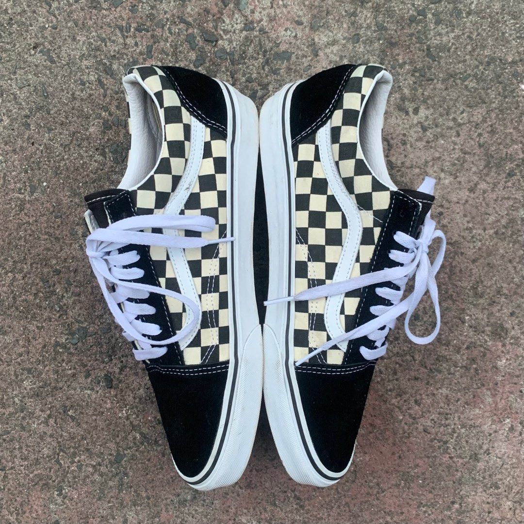 Vans Old Skool Classic, Men's Fashion, Footwear, Sneakers on Carousell