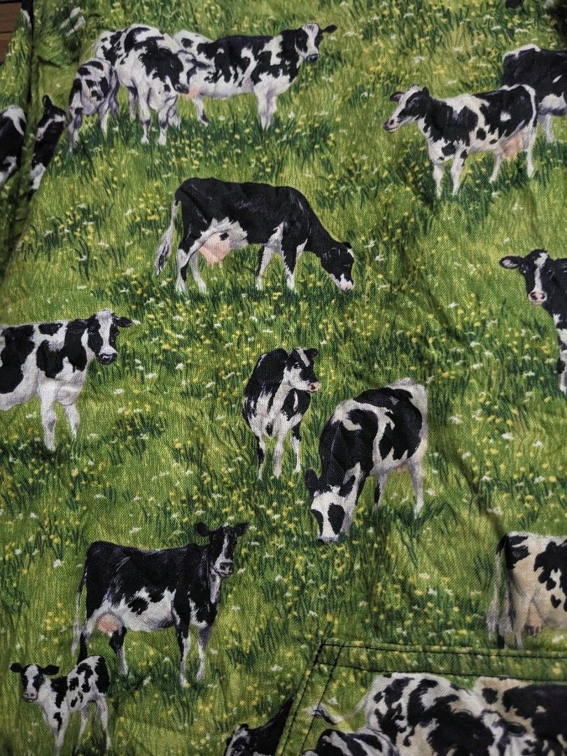 Vintage Full Print Cow Zip Hoodie, Women's Fashion, Coats, Jackets and ...