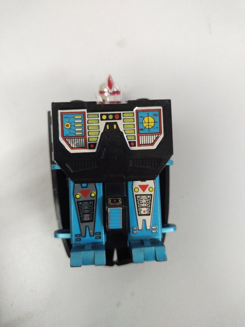 Vintage Transformers Convertors 1984 Creeper Cockroach Bug, Hobbies ...