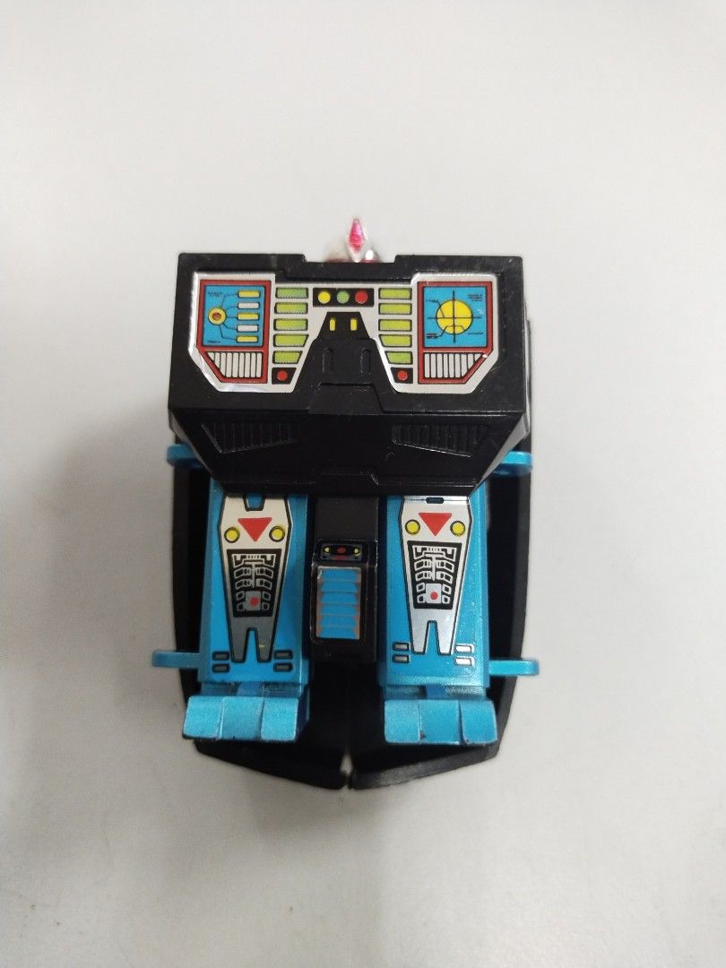 Vintage Transformers Convertors 1984 Creeper Cockroach Bug, Hobbies ...