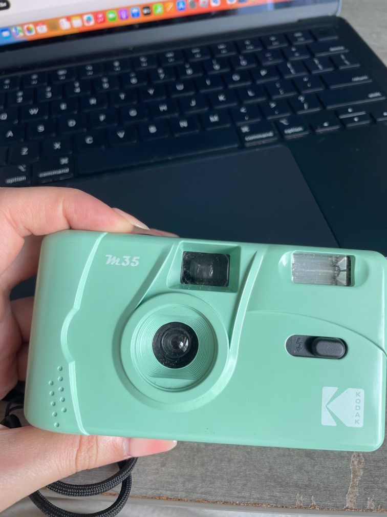 (tested, fully functional, with wrist strap) kodak m35 green film ...