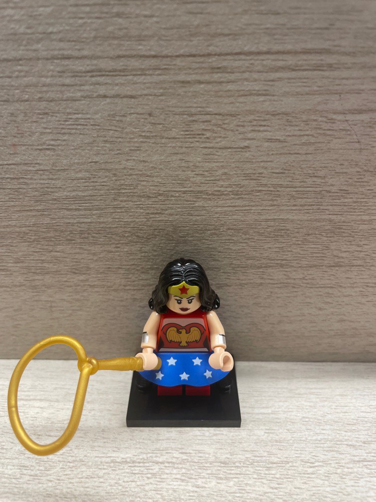 Wonder woman lego minifigure, Hobbies & Toys, Toys & Games on Carousell