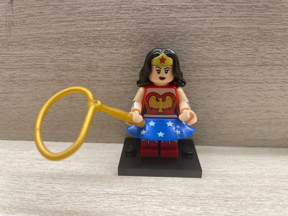 Wonder woman lego minifigure, Hobbies & Toys, Toys & Games on Carousell