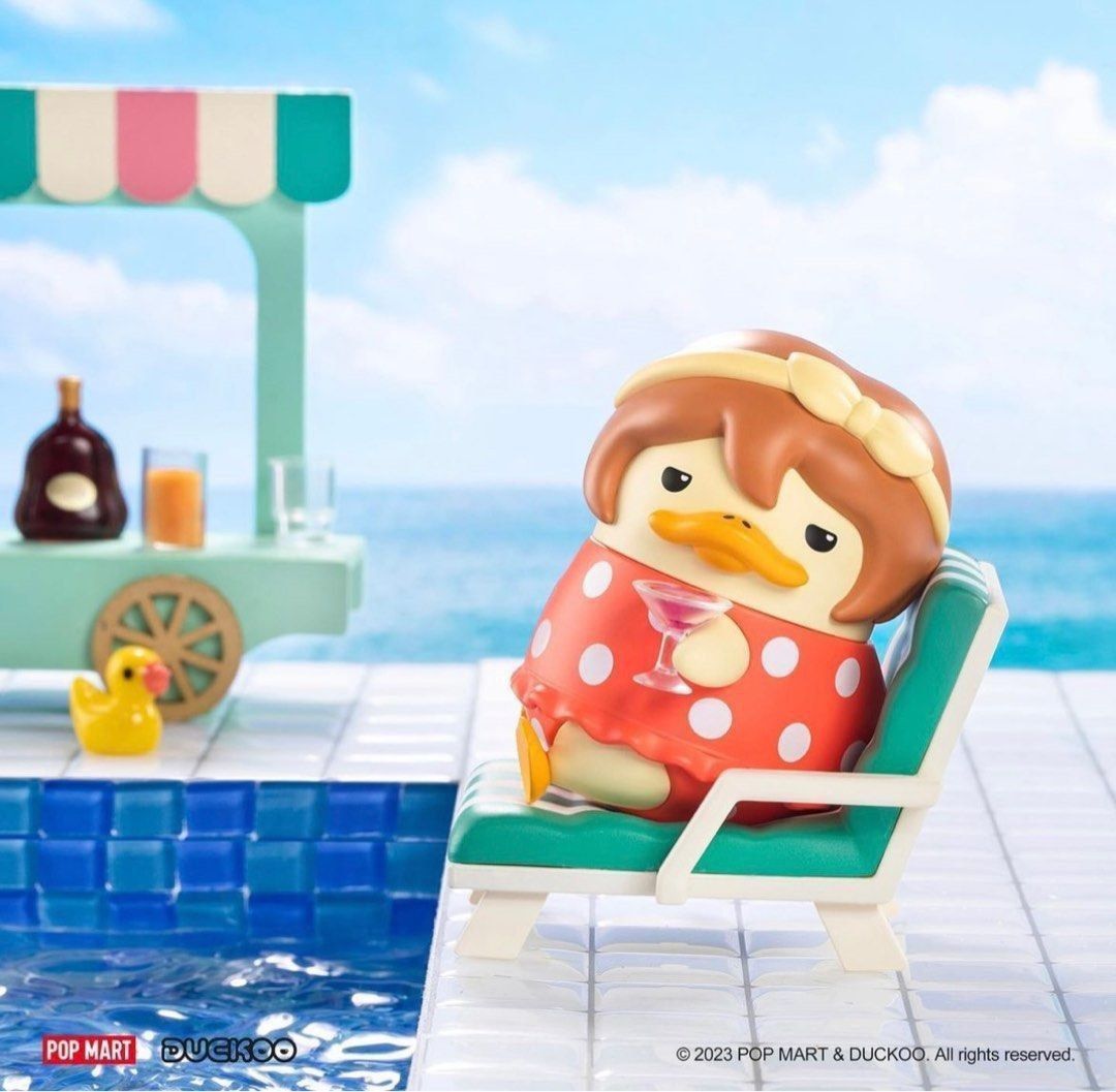 WTT WTS Authentic Popmart Duckoo the grand hotel Sunbed / suitcase kid ...