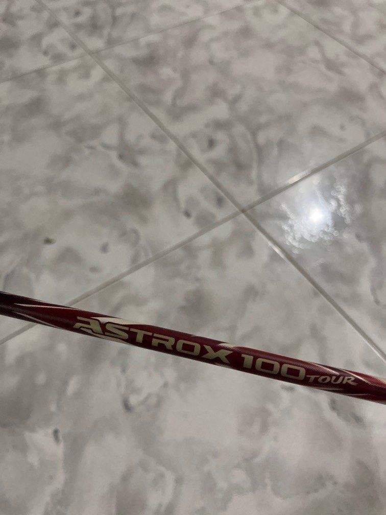 Yonex astrox 100 tour 4u (20%), Sports Equipment, Sports & Games ...