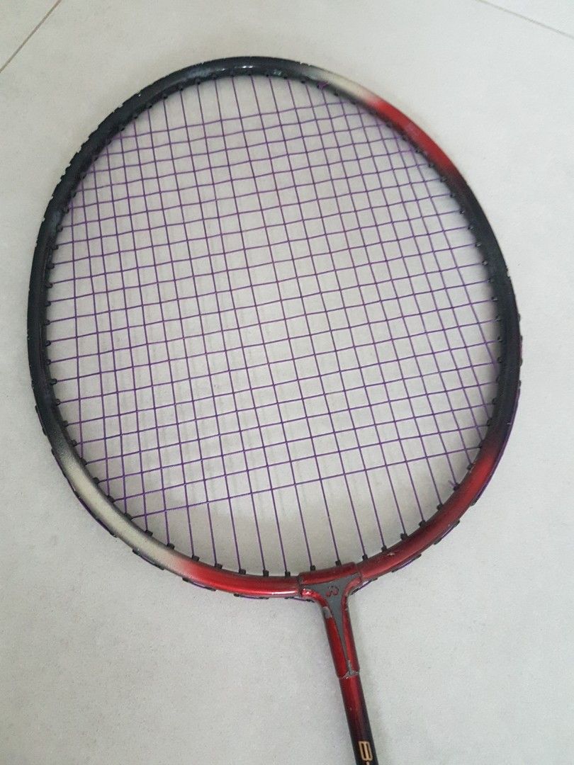 yonex racket under 2000