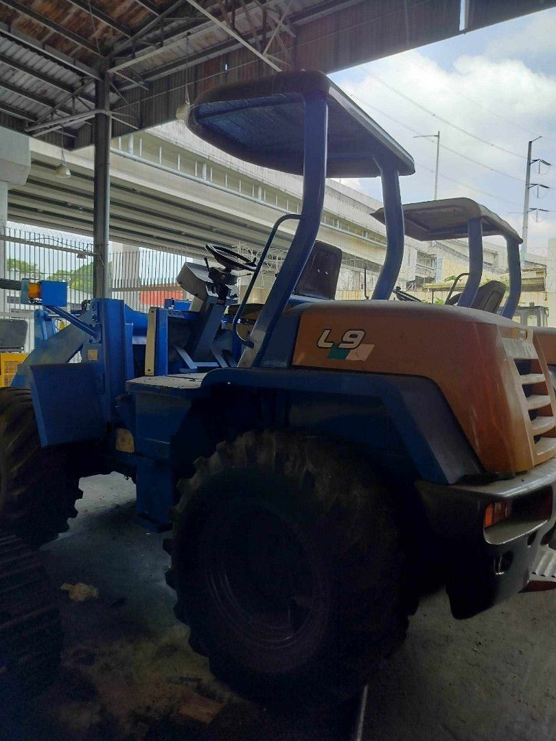 1 CUBIC LOADER TCM L9 Japan surplus, Commercial & Industrial, Construction Tools & Equipment on ...