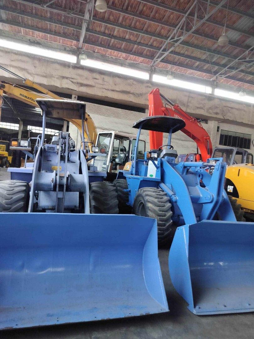 1 CUBIC LOADER TCM L9 Japan surplus, Commercial & Industrial, Construction Tools & Equipment on ...