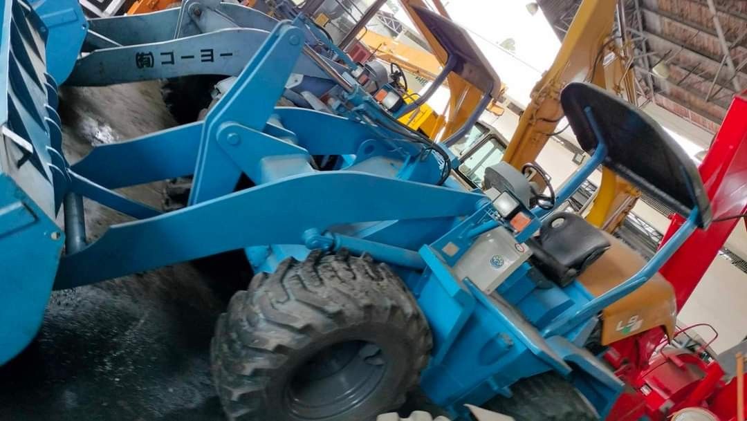 1 CUBIC LOADER TCM L9 Japan surplus, Commercial & Industrial, Construction Tools & Equipment on ...