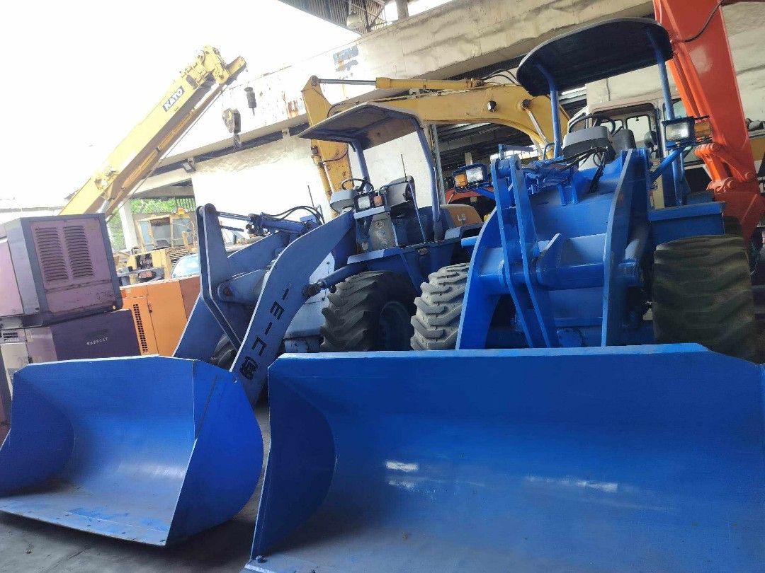 1 CUBIC LOADER TCM L9 Japan surplus, Commercial & Industrial, Construction Tools & Equipment on ...