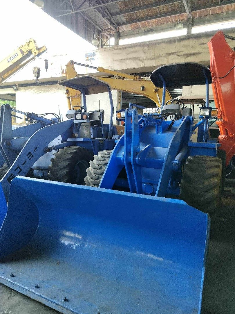 1 CUBIC LOADER TCM L9 Japan surplus, Commercial & Industrial, Construction Tools & Equipment on ...