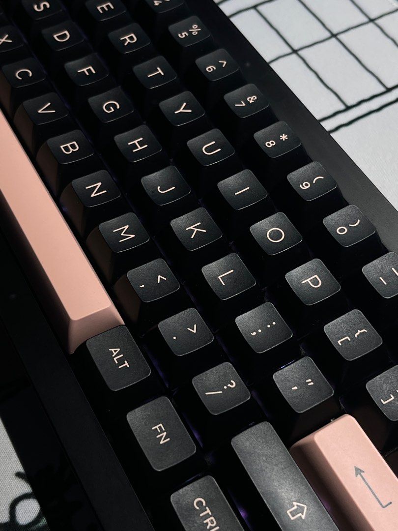 AKKO ACR Pro 68 — Acrylic Gasket Mount Mechanical Keyboard in Black ...