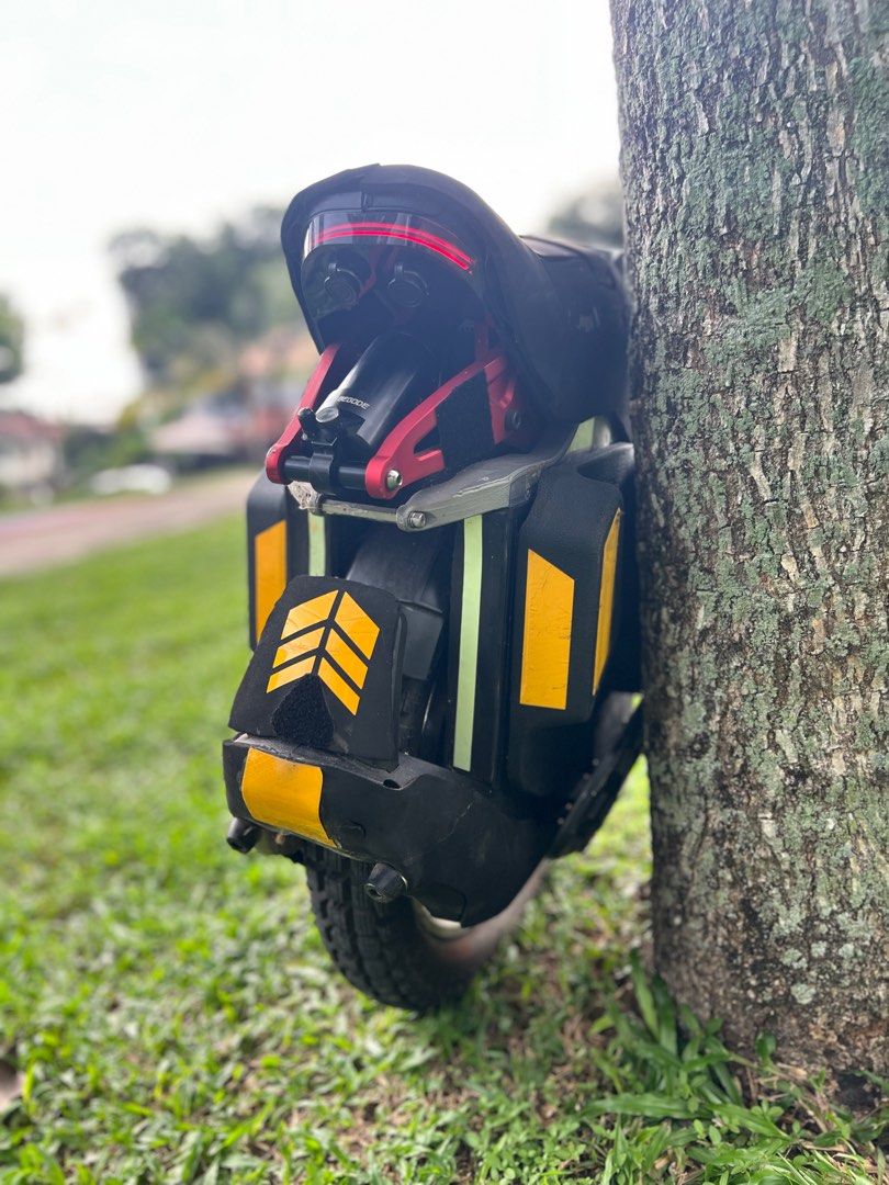 Begode Hero 2021 electric unicycle, Sports Equipment, Sports & Games ...