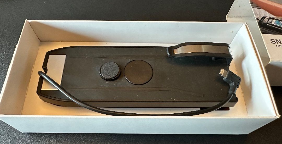 BMW Original Snap-In Adapter Universal, Car Accessories, Accessories on ...