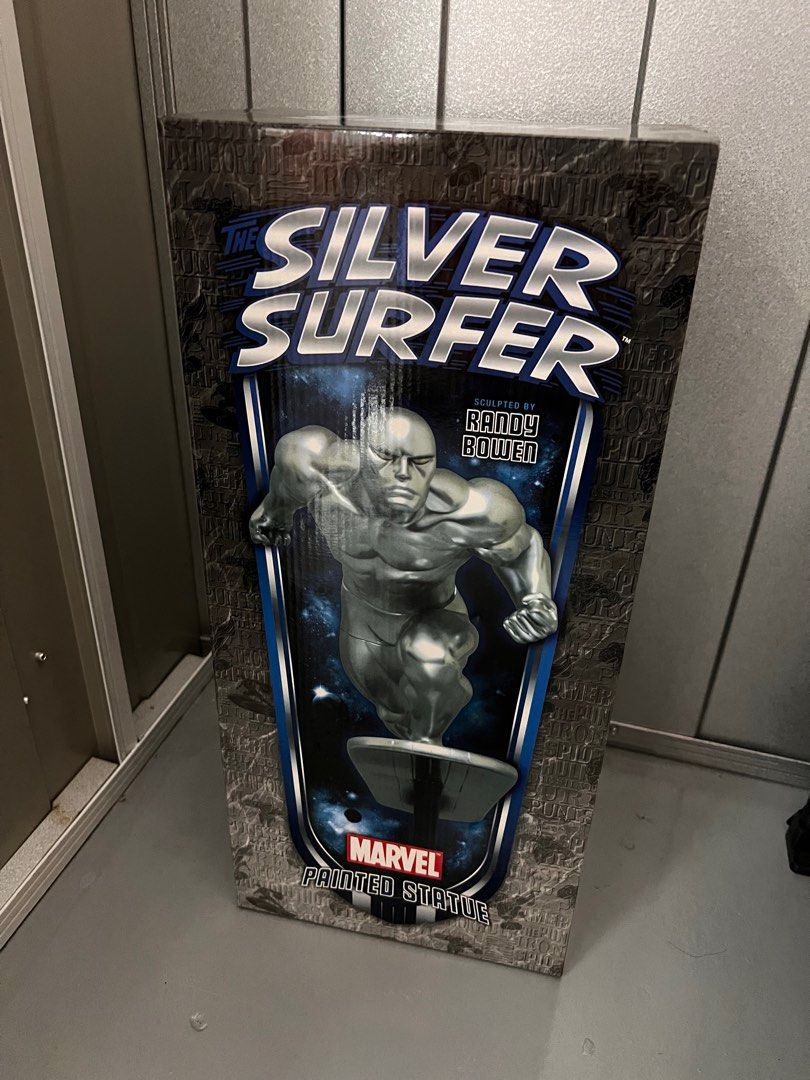 Bowen designs full sized silver surfer statue marvel painted, Hobbies ...