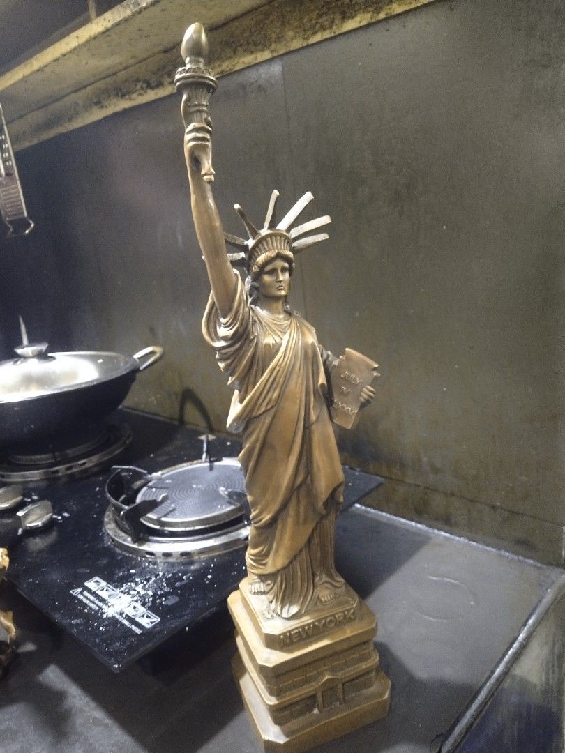 Brass statue of liberty display, Hobbies & Toys, Memorabilia ...