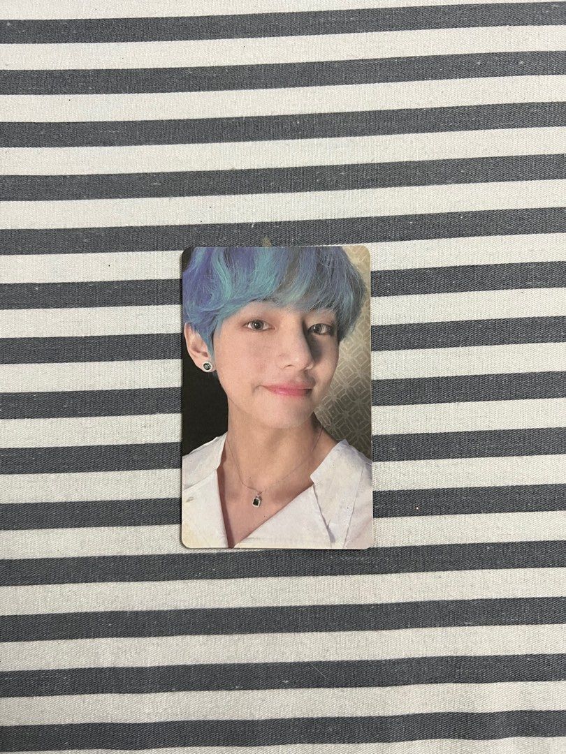 BTS V Photocard (Map of the soul - Persona), Hobbies & Toys ...