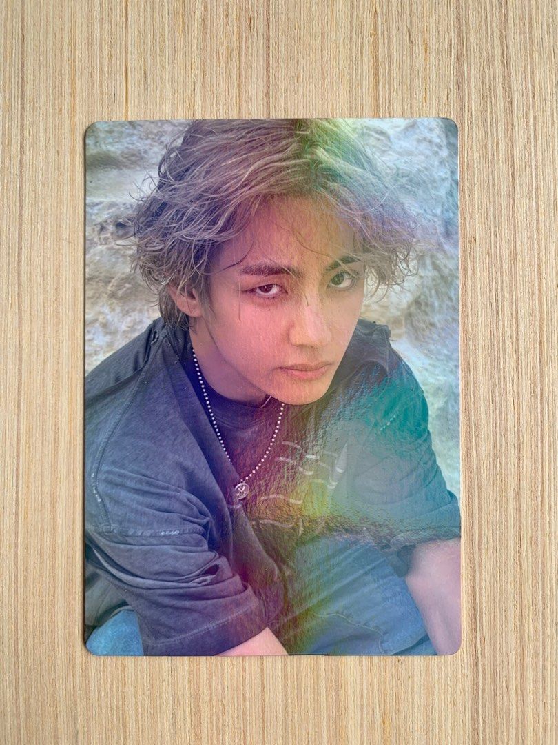 BTS V Taehyung Layover Weverse POB | Holographic Photo Frame, Hobbies ...
